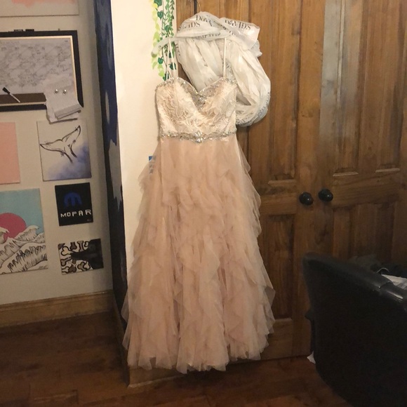 Masquerade | Dresses | Masquerade Prom Dress | Poshmark